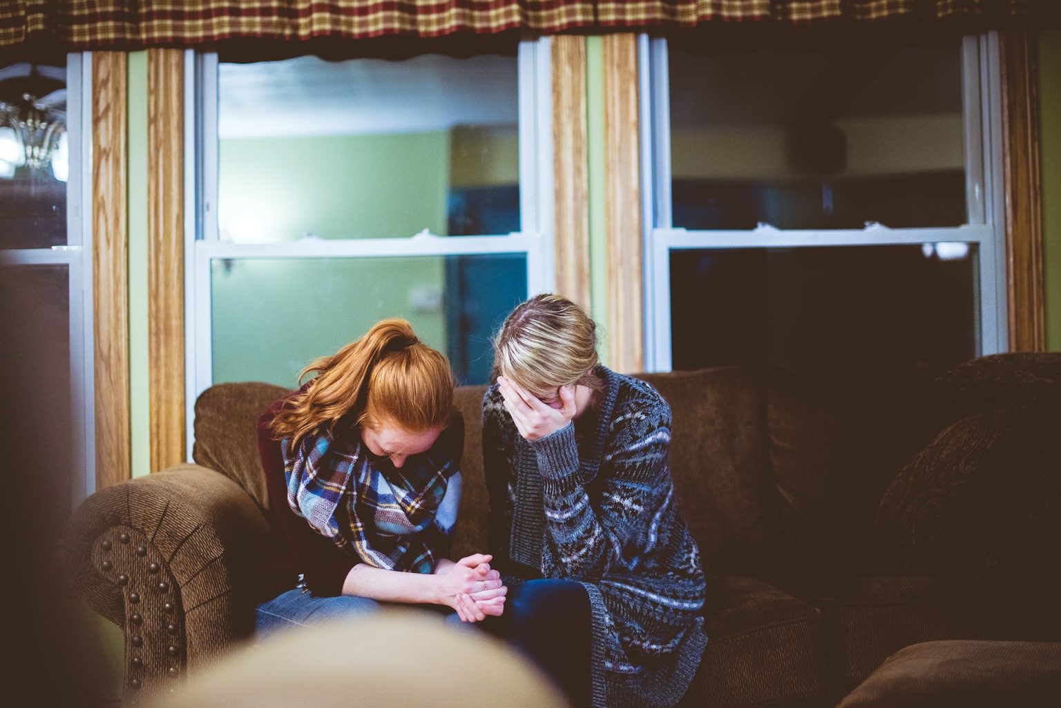 Understanding Emotionally Distant Mother Trauma: What Is It?